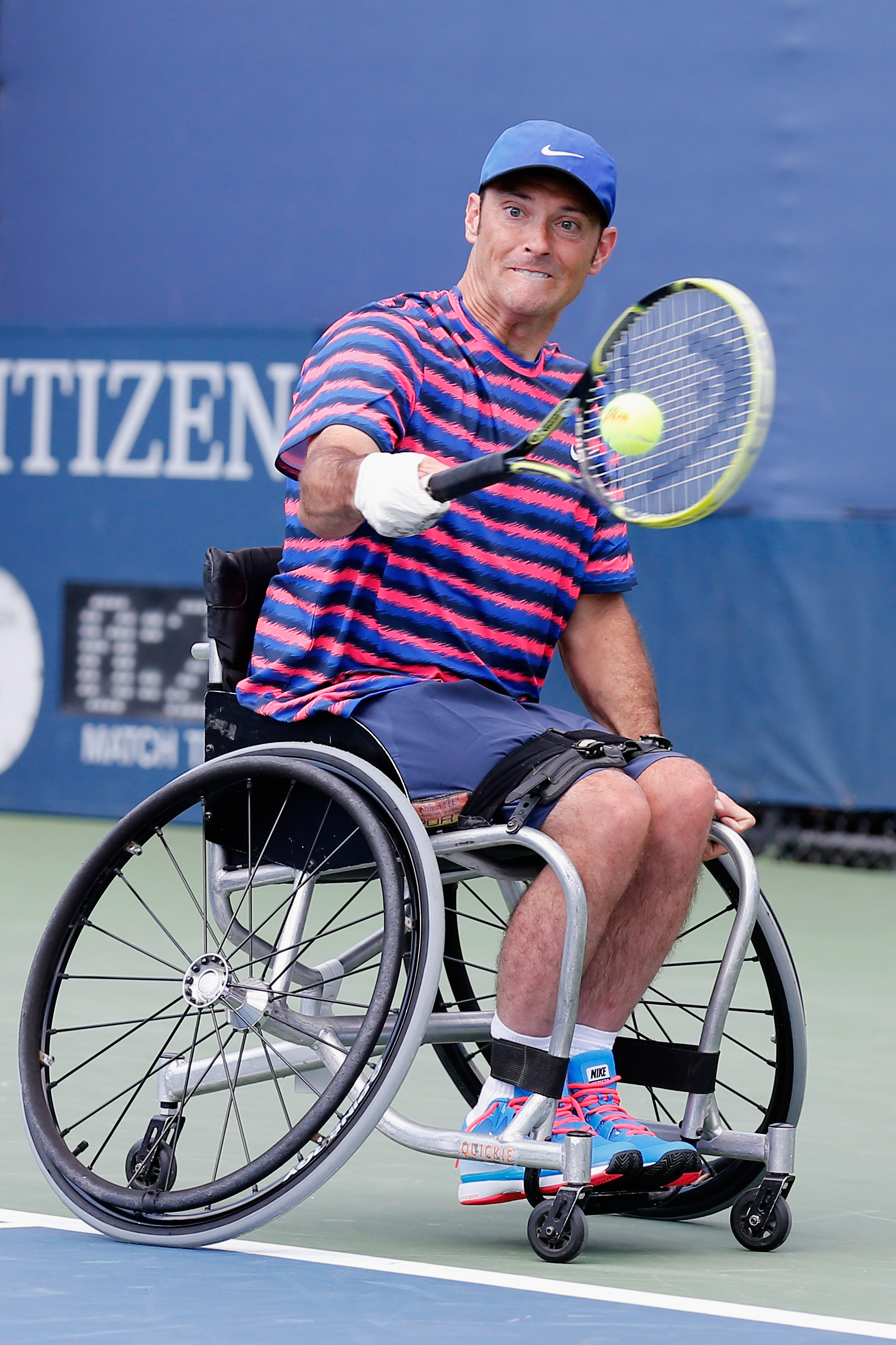 Houdet survives scare in his US Open title defence